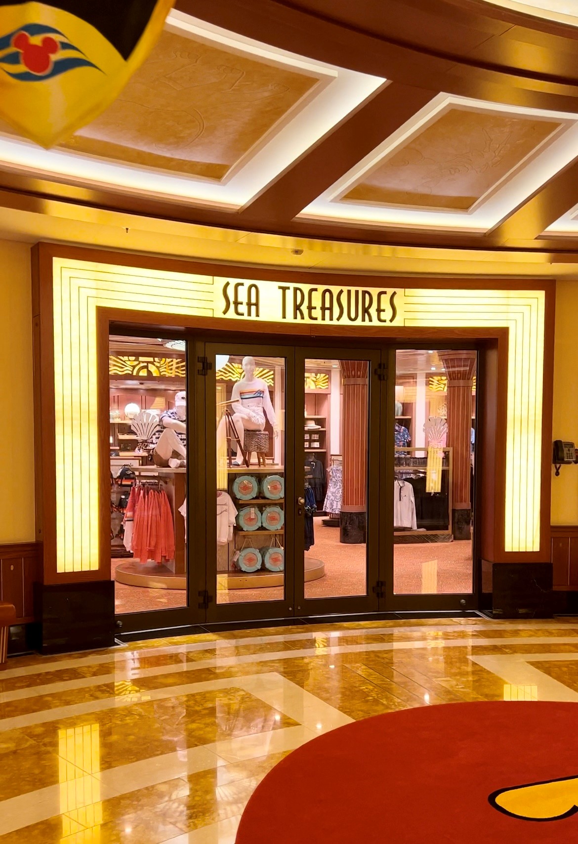 Top Things to do Onboard the Disney Dream Cruise | From Far & Near